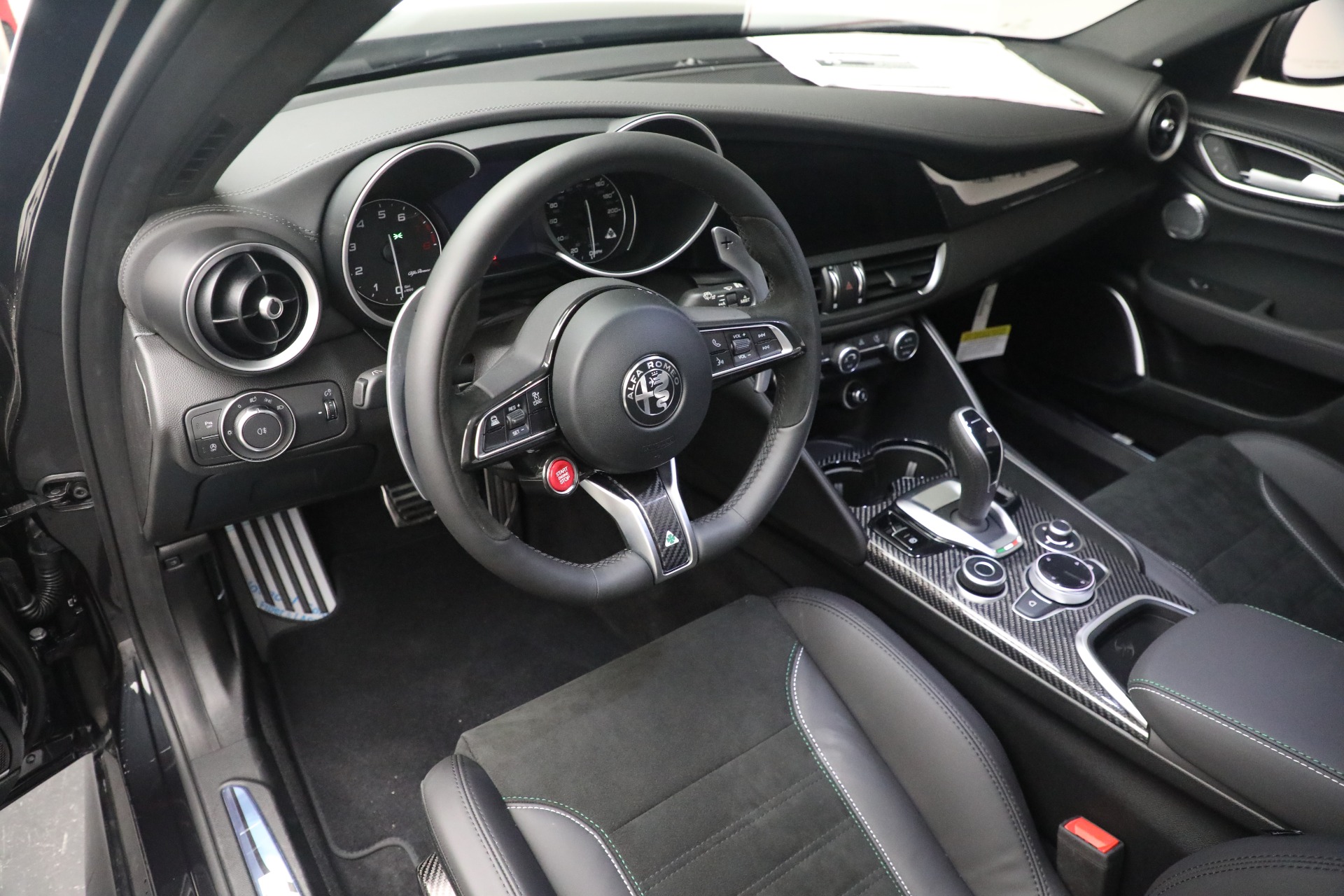 2018 Alfa Romeo Giulia Interior | Cabinets Matttroy