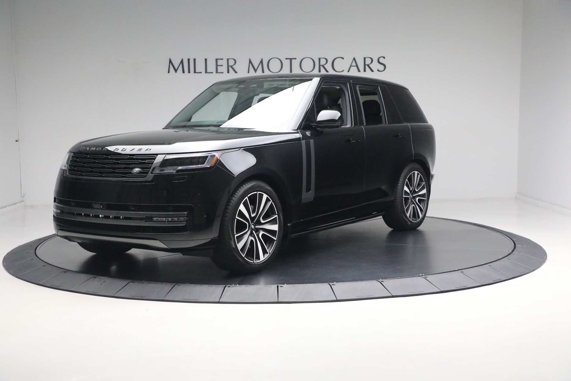 Pre-Owned 2024 Land Rover Range Rover P530 SE For Sale (Special Pricing ...