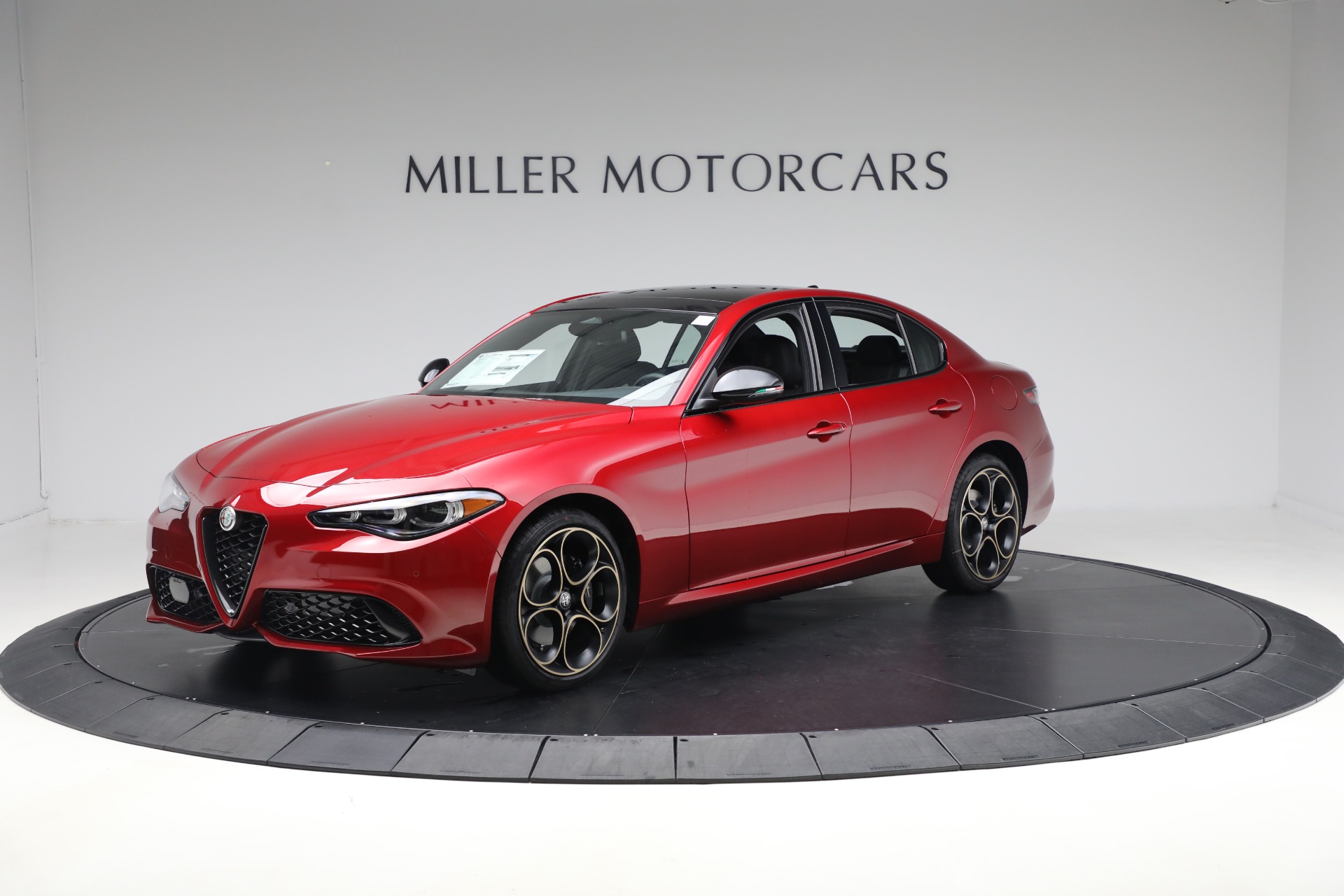 New 2025 Alfa Romeo Giulia Intensa For Sale ($58,795) | Bugatti of Greenwich Stock #LW1022